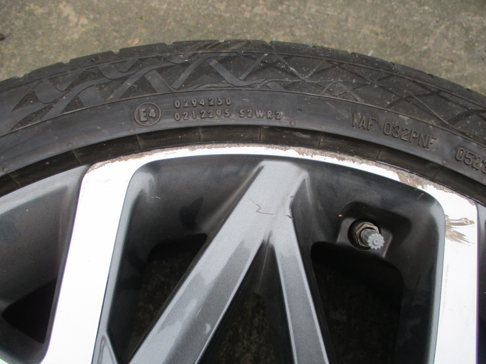 Hyundai Kona Alloy Wheel R18 52910CM300 Rim 7.5J x 18 ET50 Silver Grey ...