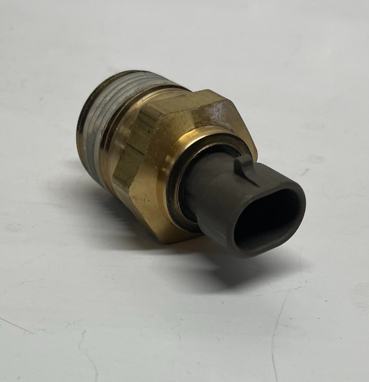 DDE/23515251 DDE 23515251 Genuine Detroit Diesel Temperature Sensor OEM ...