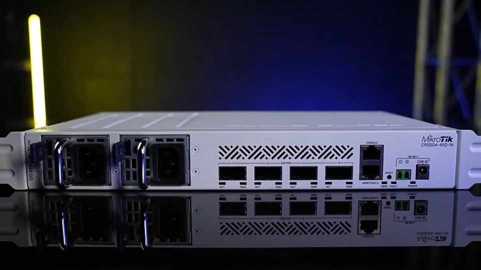 MikroTik CRS504-4XQ-IN Cloud Router Switch 650MHz 4xQSFP28 Compatible ...