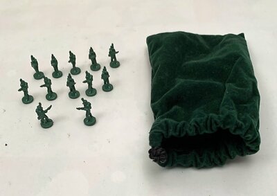 RISK 40th Anniversary Board Game - 12 Green Infantry pieces & Bag | eBay