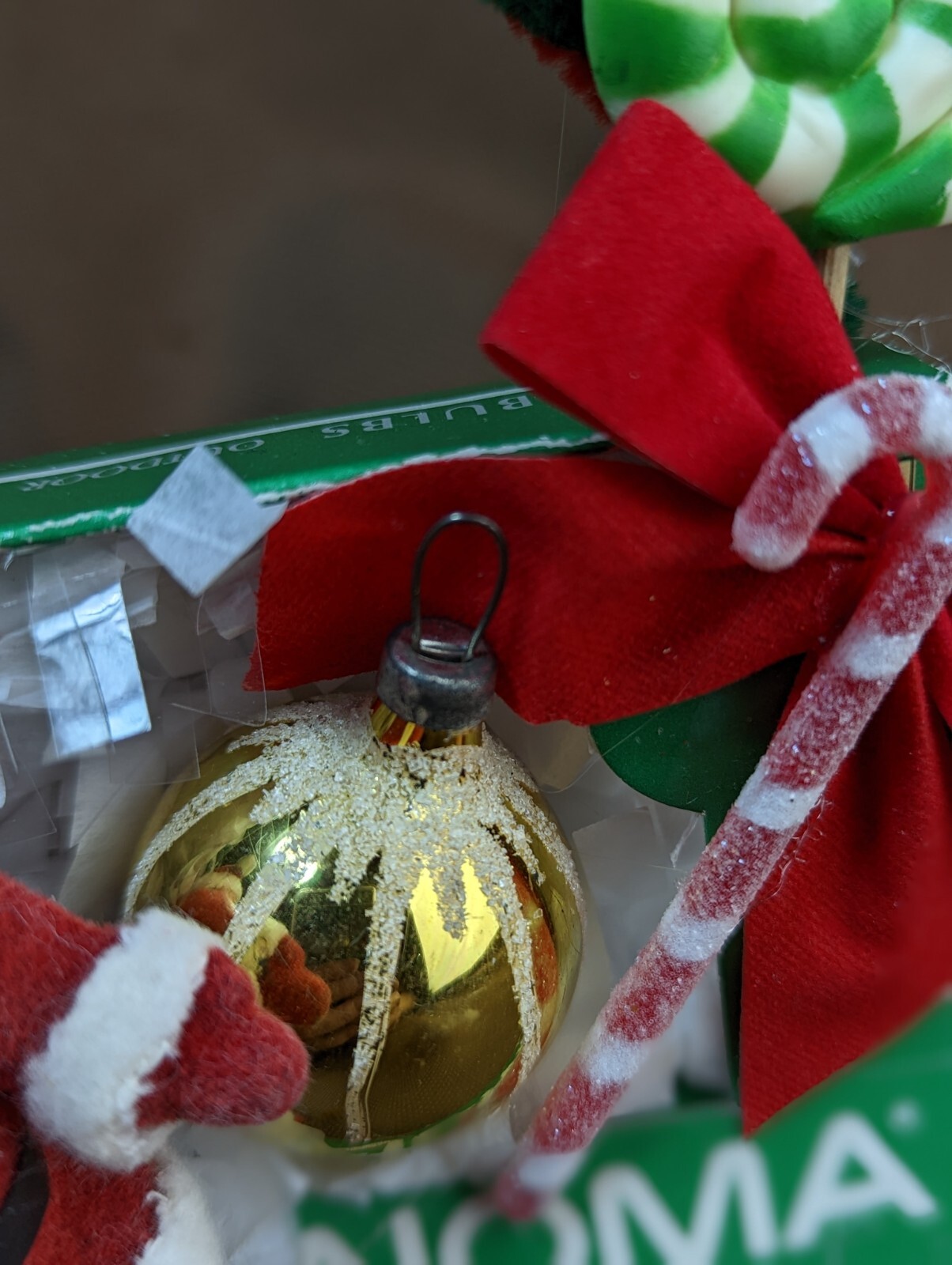VINTAGE Christmas Light Box Diorama Ornament Handmade Santa, Candy ...