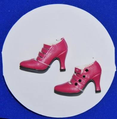 Scarlet Steps old Vinyl Evangeline shoe Tonner Wilde Imagination No Box ...