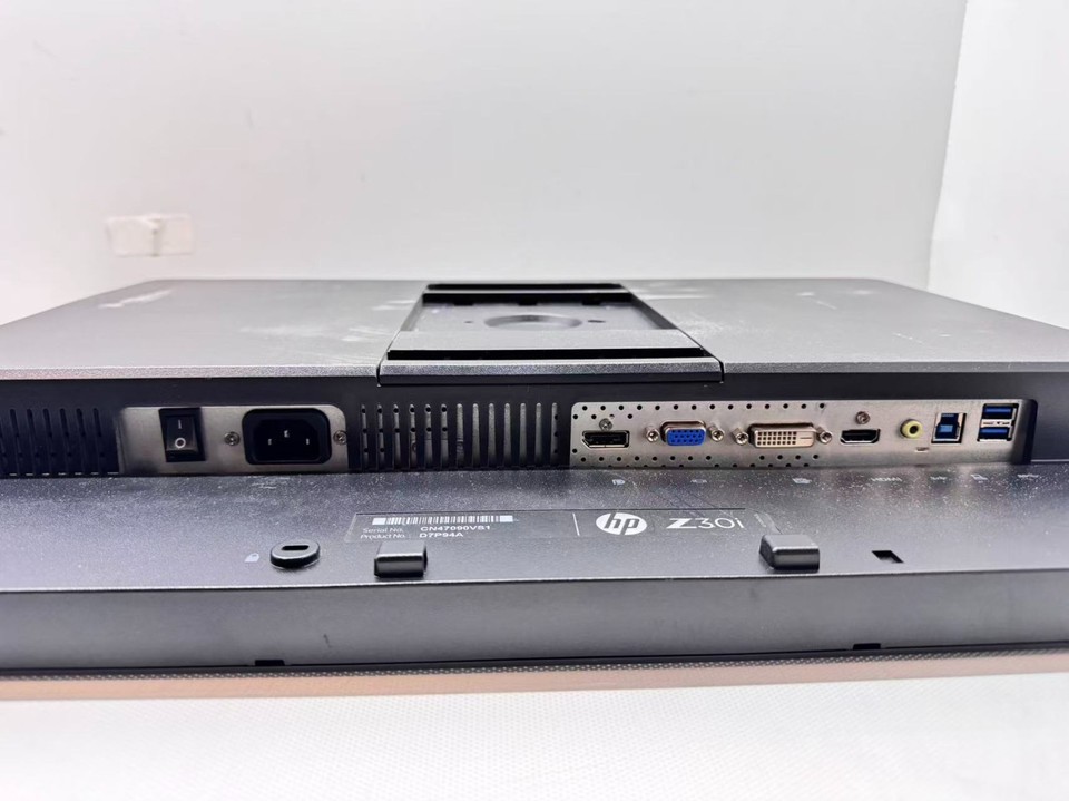 HP Z30i 30" WQXGA 2560 x 1600 Monitor, HDMI DisplayPort VGA DVI-D No ...