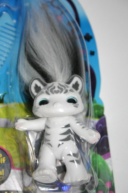 The Zelfs Series 3 Snowphie White Tiger Limited Edition Fuzzy Zelf for ...