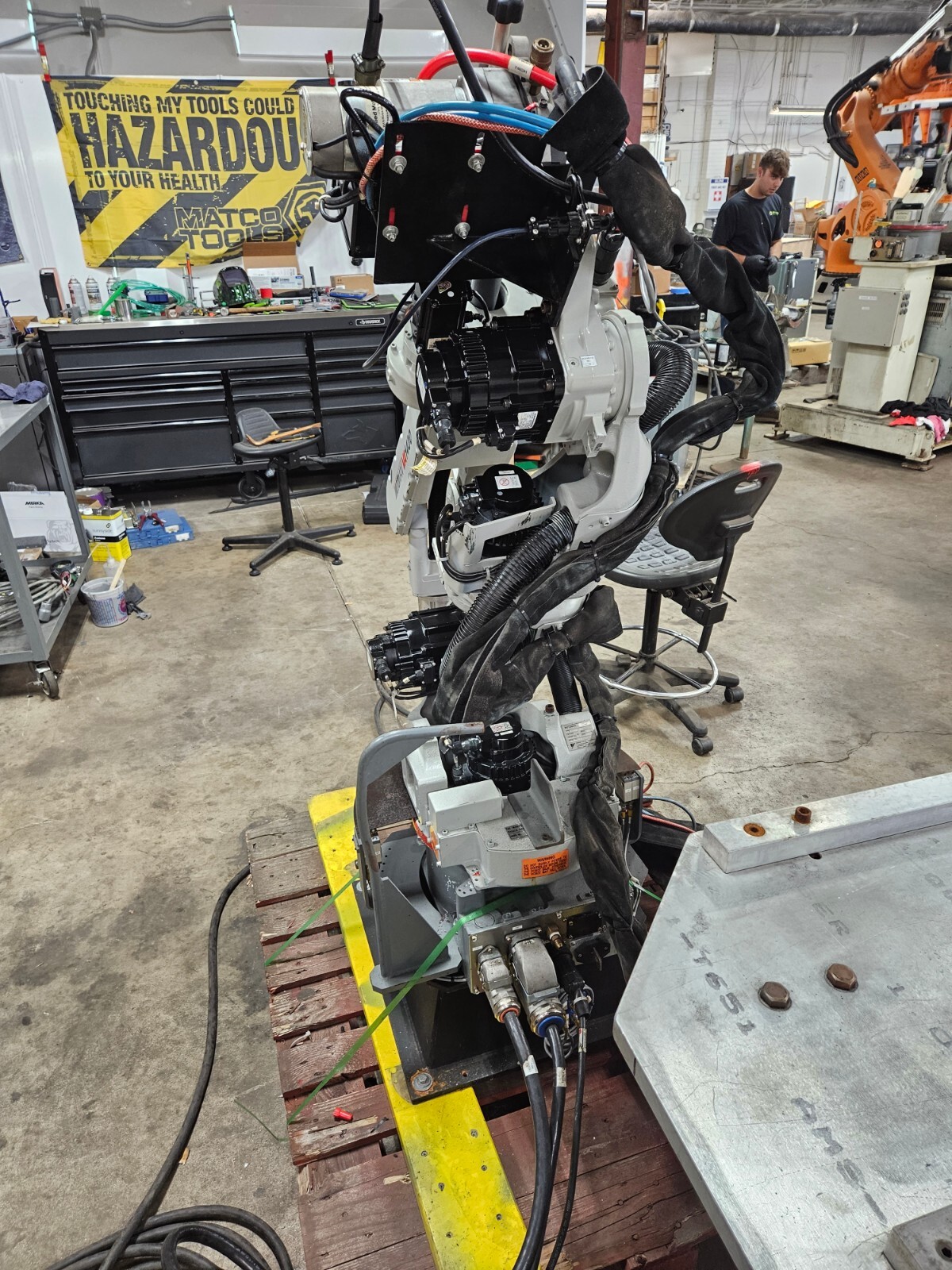 Yaskawa Motoman VA1400 Welding Robot With DX100, Miller Welder, and ...