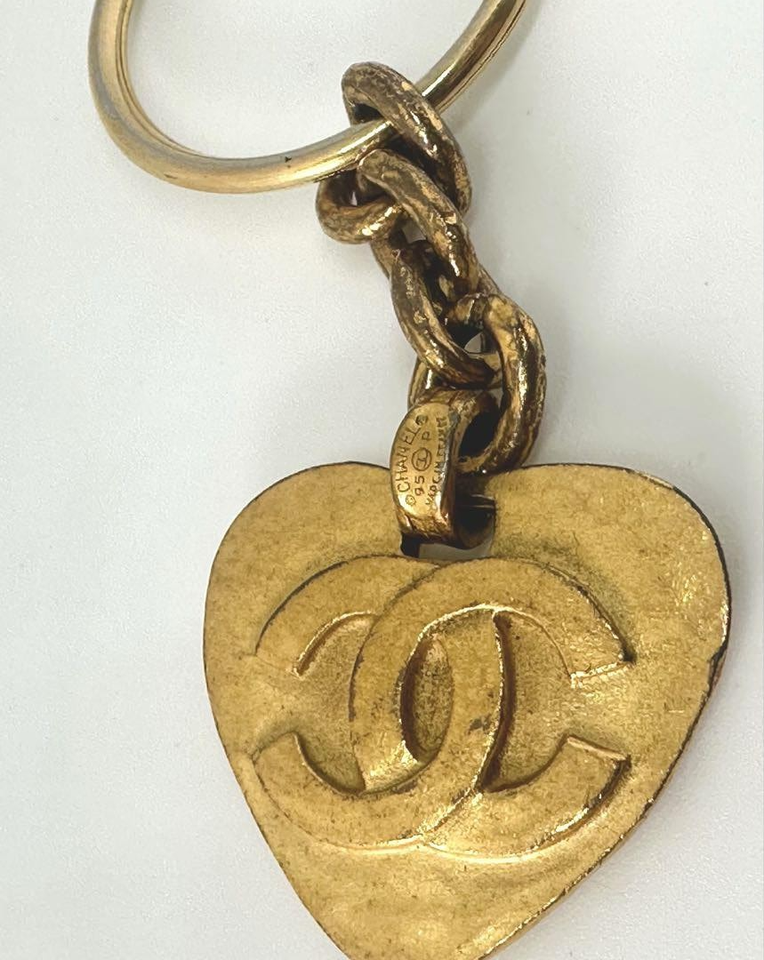 CHANEL Coco Mark Heart Keychain Gold-tone Keyring Bag Charm Vintage 95P ...