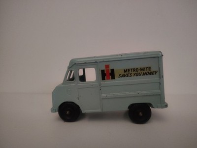 1950's INTERNATIONAL HARVESTER METRO MITE Delivery Van BANK IH Labels ...