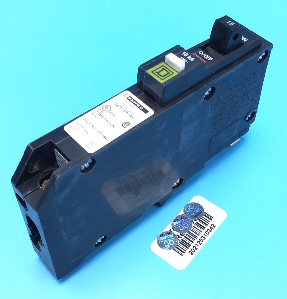 Lot of 10 New Circuit Breakers Square D QO115PCAFI 15 Amp Plug On ...
