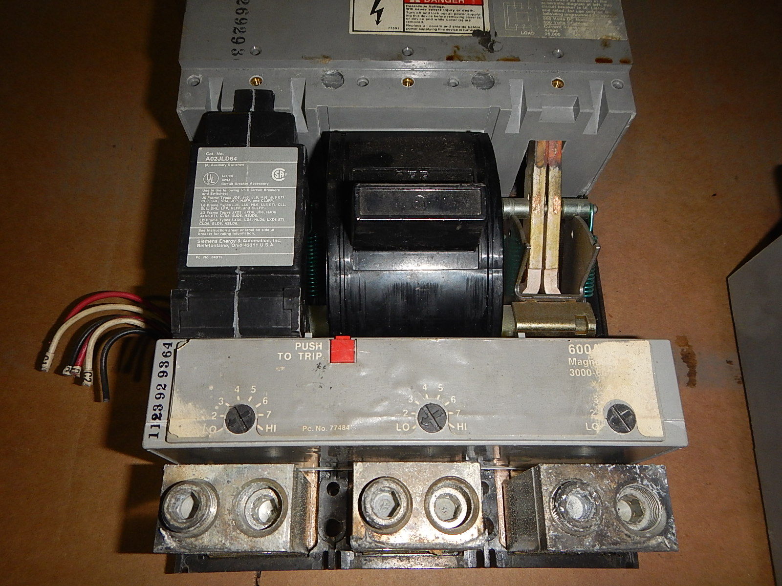 ITE 600 Amp Circuit Breaker, Cat.# LD63F600, 3 Pole, W/ AO2JLD64 (2 ...