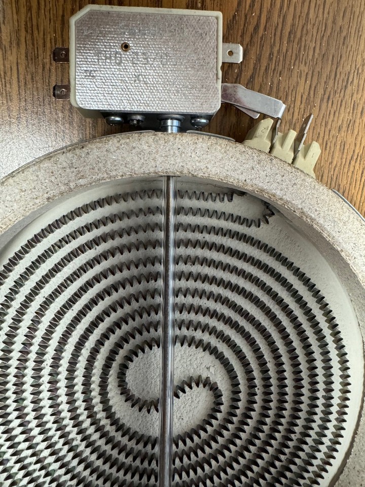 Hisense Electric Range Surface Element for HBE3501CPS open box SHIPS ...