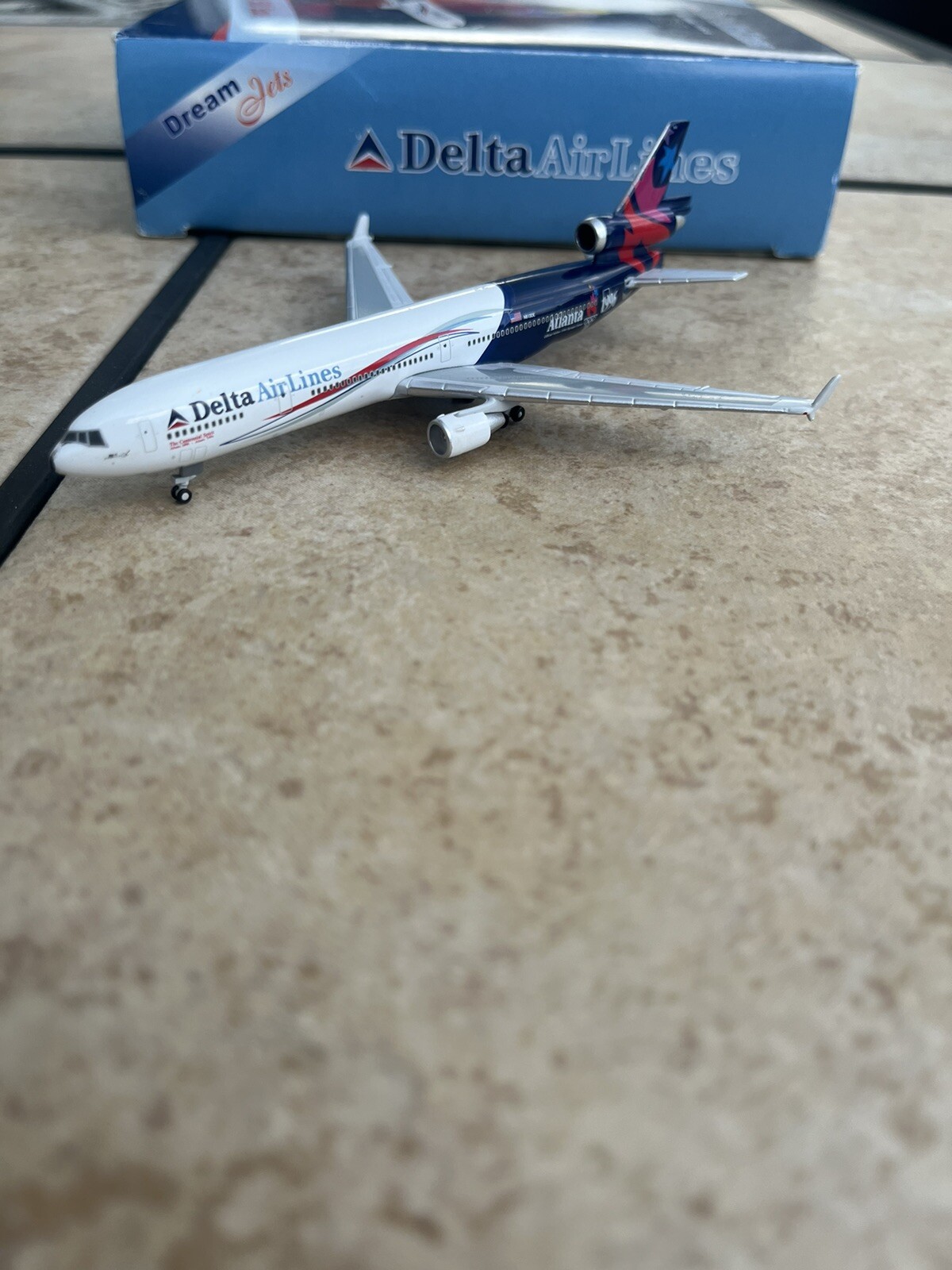 Herpa Wings 1:500 MD-11 Delta Airlines 1996 Atlanta Olympics | eBay