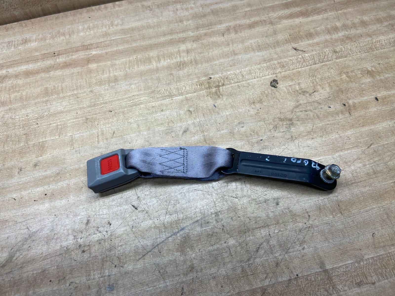 1989-1994 GEO METRO 2 DOOR RIGHT PASSENGER SIDE **REAR** SEAT BELT ...