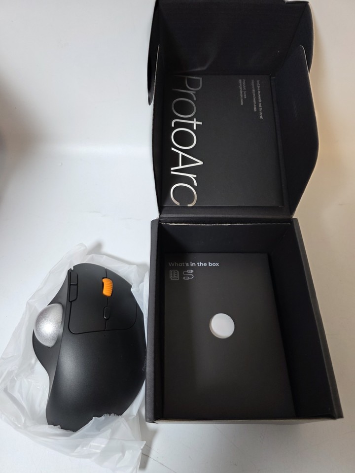 ProtoArc Wireless EM04 PC Ergonomic Bluetooth Trackball Mouse, Silver ...