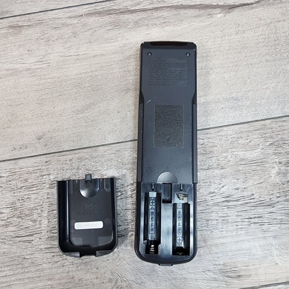 Sony 4-978-977 TV Television Remote Control Black VTR DBS CABLE VCR DVD ...