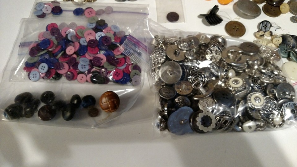 4 1/2 - 5 Pounds of Antique/Vintage Buttons, Mixed Lot | eBay