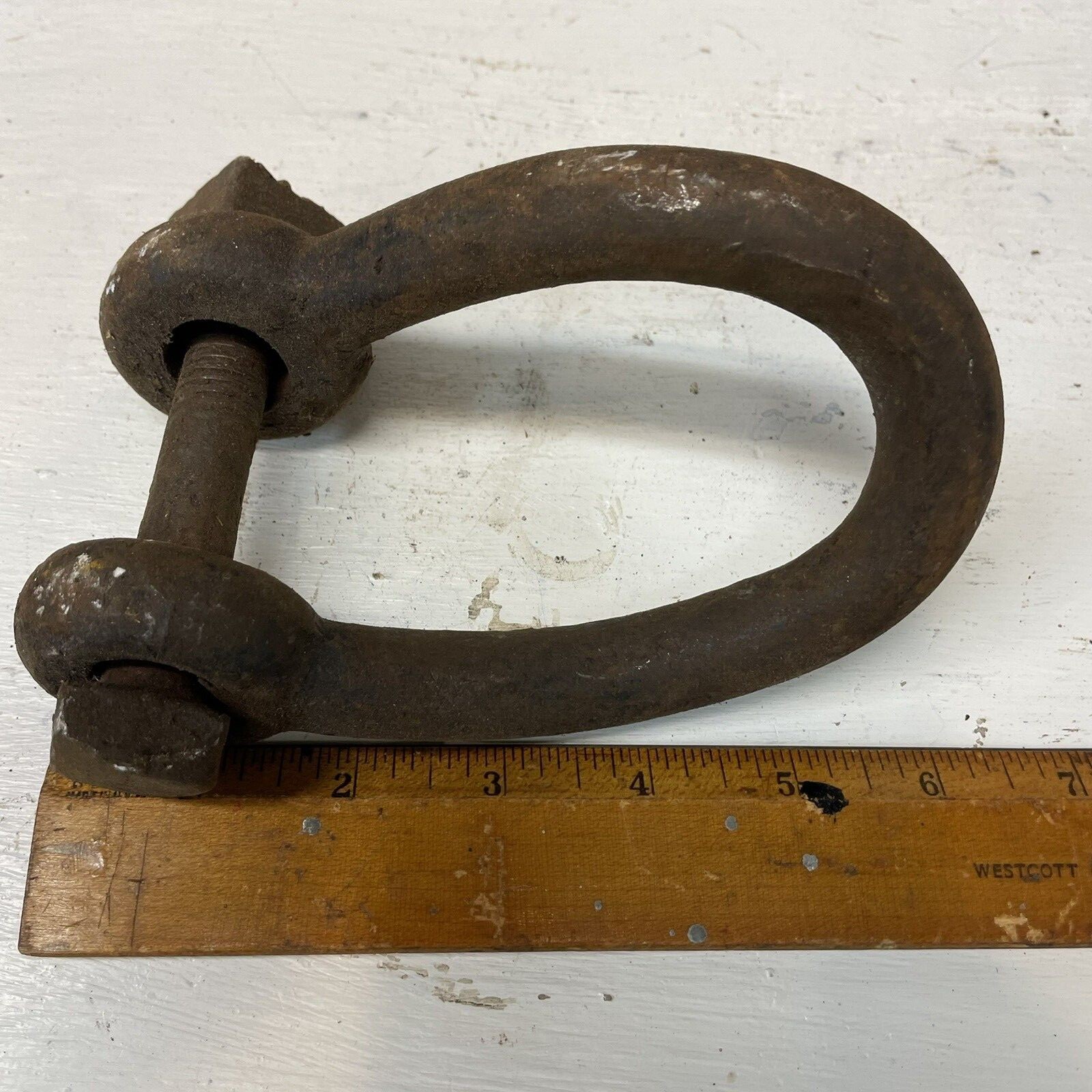 Vintage Primitive Rusty Steel TWISTED SHACKLE Industrial Steampunk Barn ...