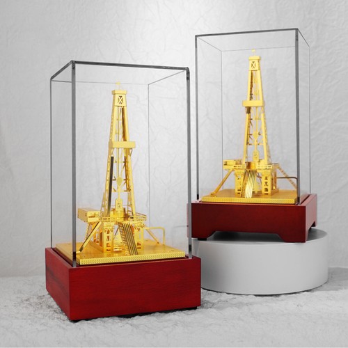 Oilfield Oil Well Derrick Drill Rig Gold Color Model Commemorative ...