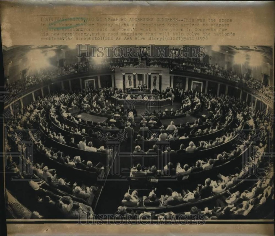 1974 Press Photo President Ford addressing joint session of Congress ...