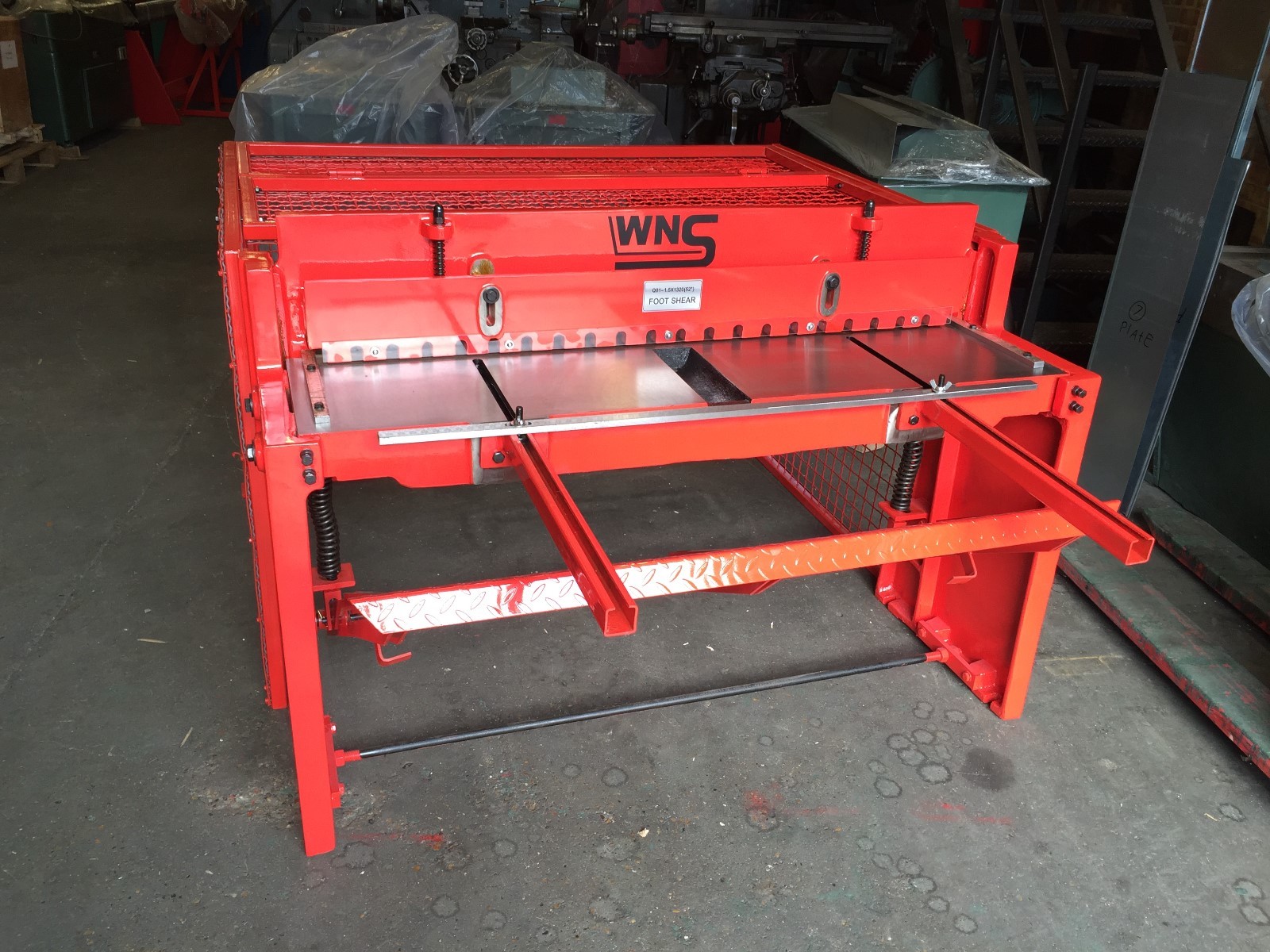 WNS Sheet Metal Cast Iron Treadle Guillotine Foot Shear 1320 x 1.5mm ...