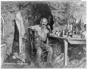 The old man in the cave - mytemon