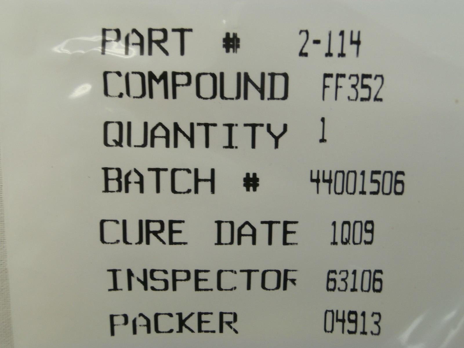 Parker Seals 2-114 O-Ring Ultra Parofluor Seal FF352 1043726 Lot of 14 ...