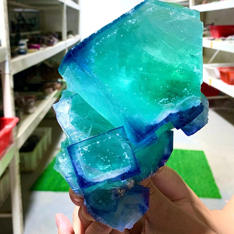 4.49LB Rare natural transparent blue cubic fluorite crystal sample ...