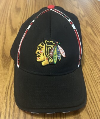 Chicago Blackhawks Hat Cap NHL S/M Reebok Flex Fit Fitted Black White ...