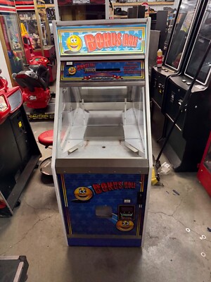 Bonus Hole Quarter Coin Pusher With Bill Acceptor/changer Arcade ...