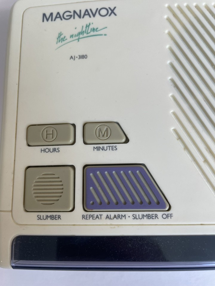 Magnavox The Nightline AM/FM Dual Alarm Clock Radio Model Vintage Retro ...