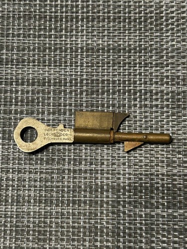 VINTAGE KEYHOLE PROTECTOR BLOCKER KEY BY INDEPENDENT LOCK CO. | eBay