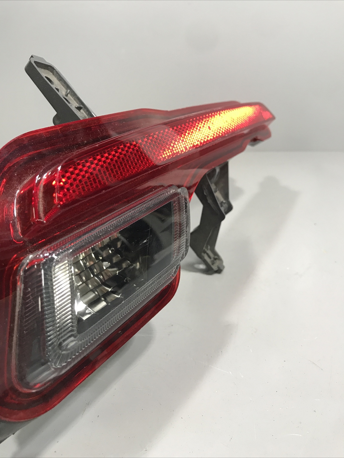 Kia Sorento 2021-2022 Rear Bumper Reflector 92405-P2000 LEFT Used Oem ...