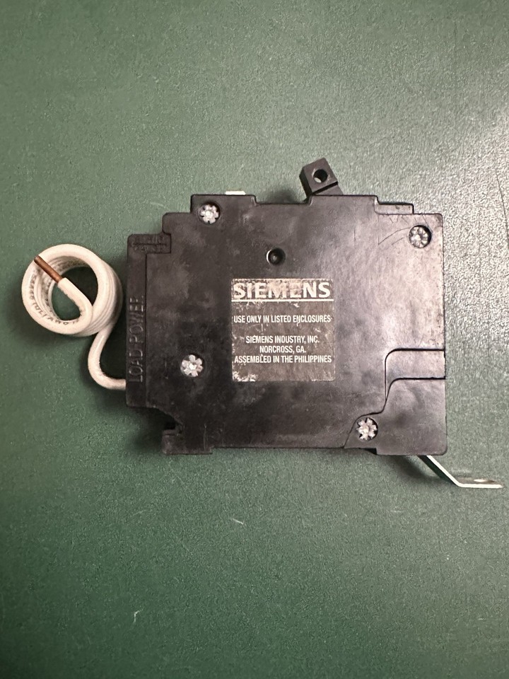 NEW SIEMENS BF BlF120 1 POLE 120V 20 AMP CIRCUIT BREAKER GFI GFCI lot ...