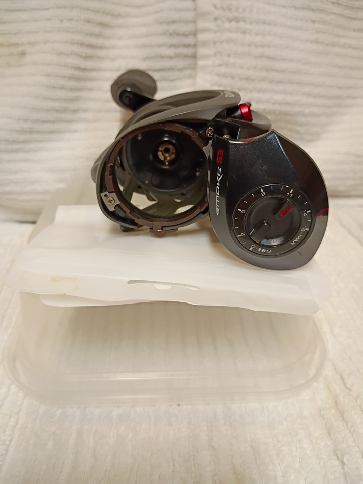 Quantum Smoke S3 PT Left Hand Bait casting Reel | eBay