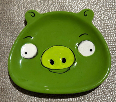 2014 KING PIG ANGRY BIRDS GREEN RARE 6" DISH PLATE TRINKET UNIQUE | eBay