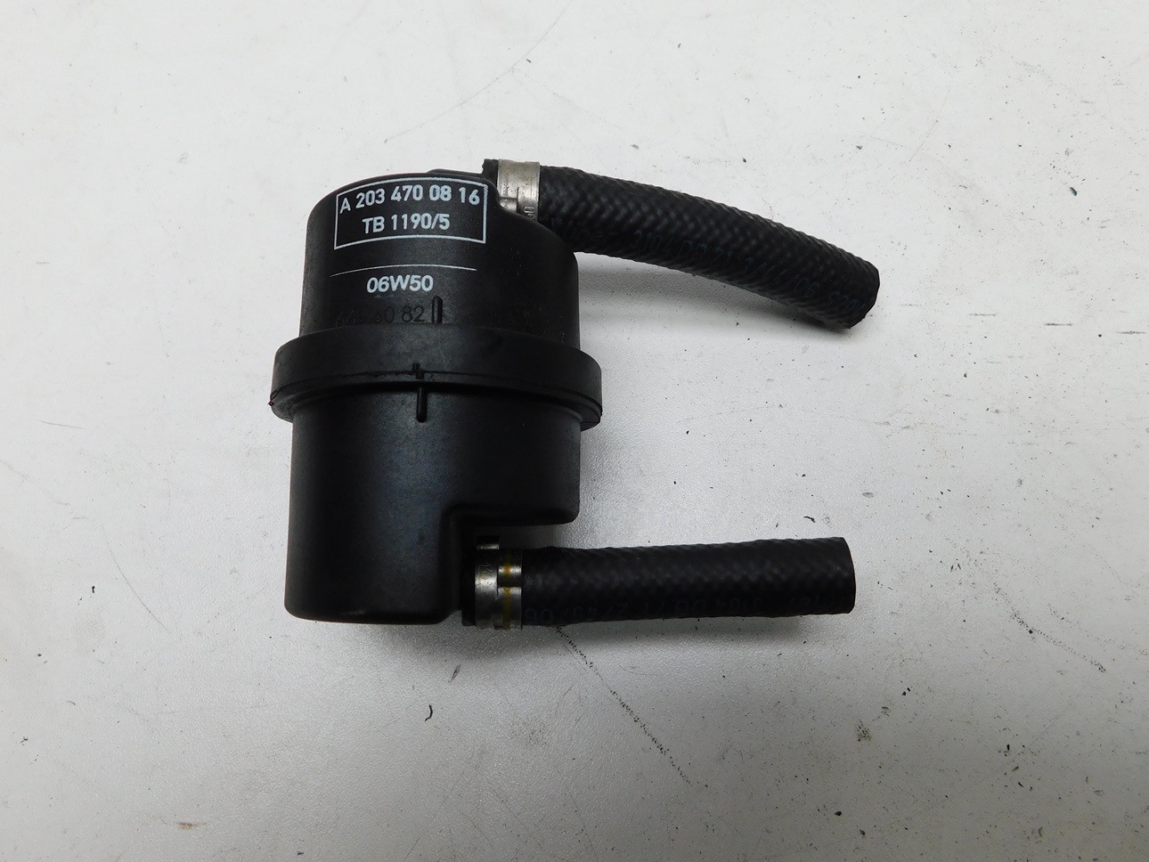 Mercedes Benz CLK63 AMG A209 07 Fuel Evaporator Control Damper ...