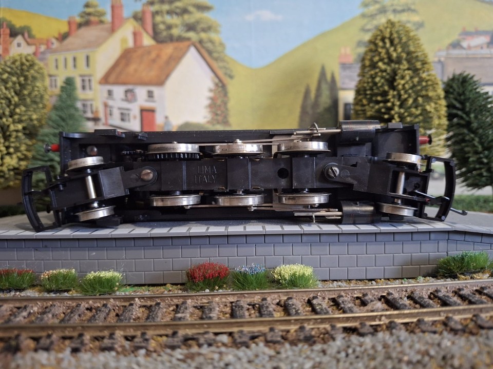 Lima 205113 OO Gauge Class 45xx 2-6-2T BR Black '5574' Steam Locomotive ...