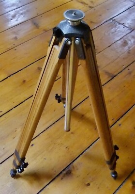 NEW VINTAGE EXPANDABLE OAK CAMERA TRIPOD-TAKE A LOOK | eBay