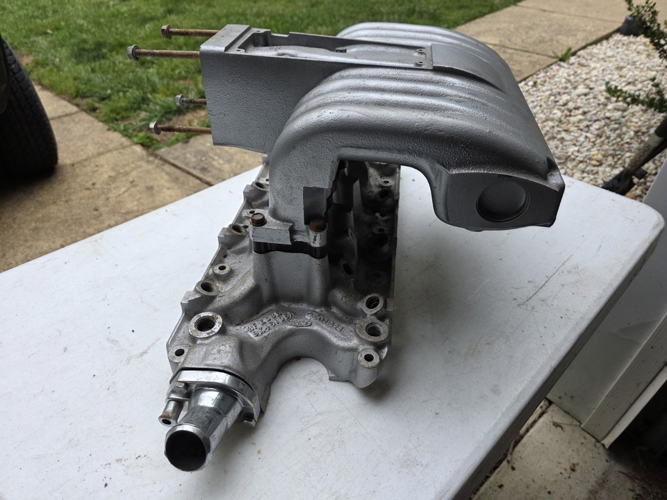 87-93 Ford 5.0l HO Intake Manifold And Plenum (Upper And Lower Intake ...