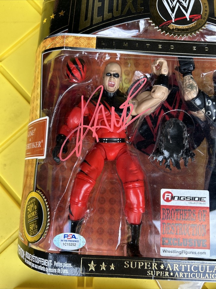 WWE DELUXE CLASSIC KANE AND UNDERTAKER BROTHERS OF DESTRUCTION ...