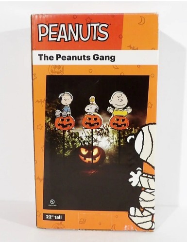 The Peanuts Gang 22" Tall Lighted Halloween Pathway Markers Snoopy ...