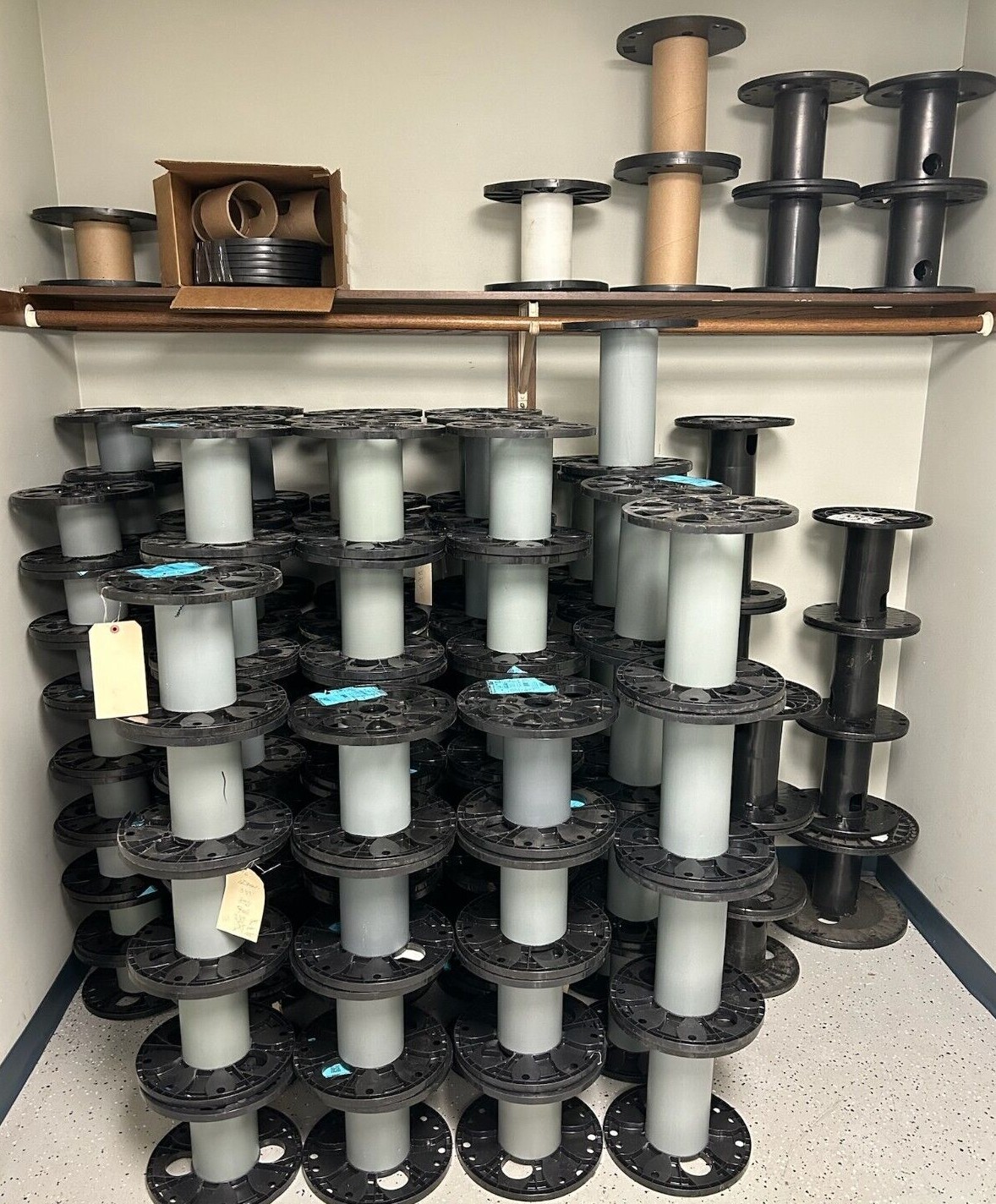 Empty Plastic Wire Spools. Carris Reels USED for #4, #6, & #8 WIRE ...