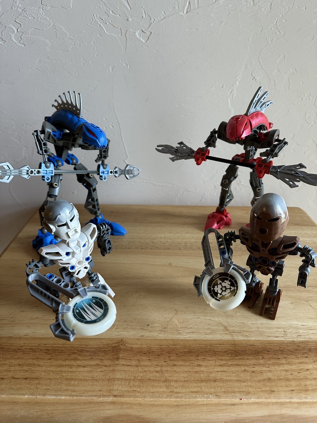 Lego Bionicle Lot Of 4 Guurahk 8590 Turahk 8592 Ehrye 8612 and Ahkmou ...