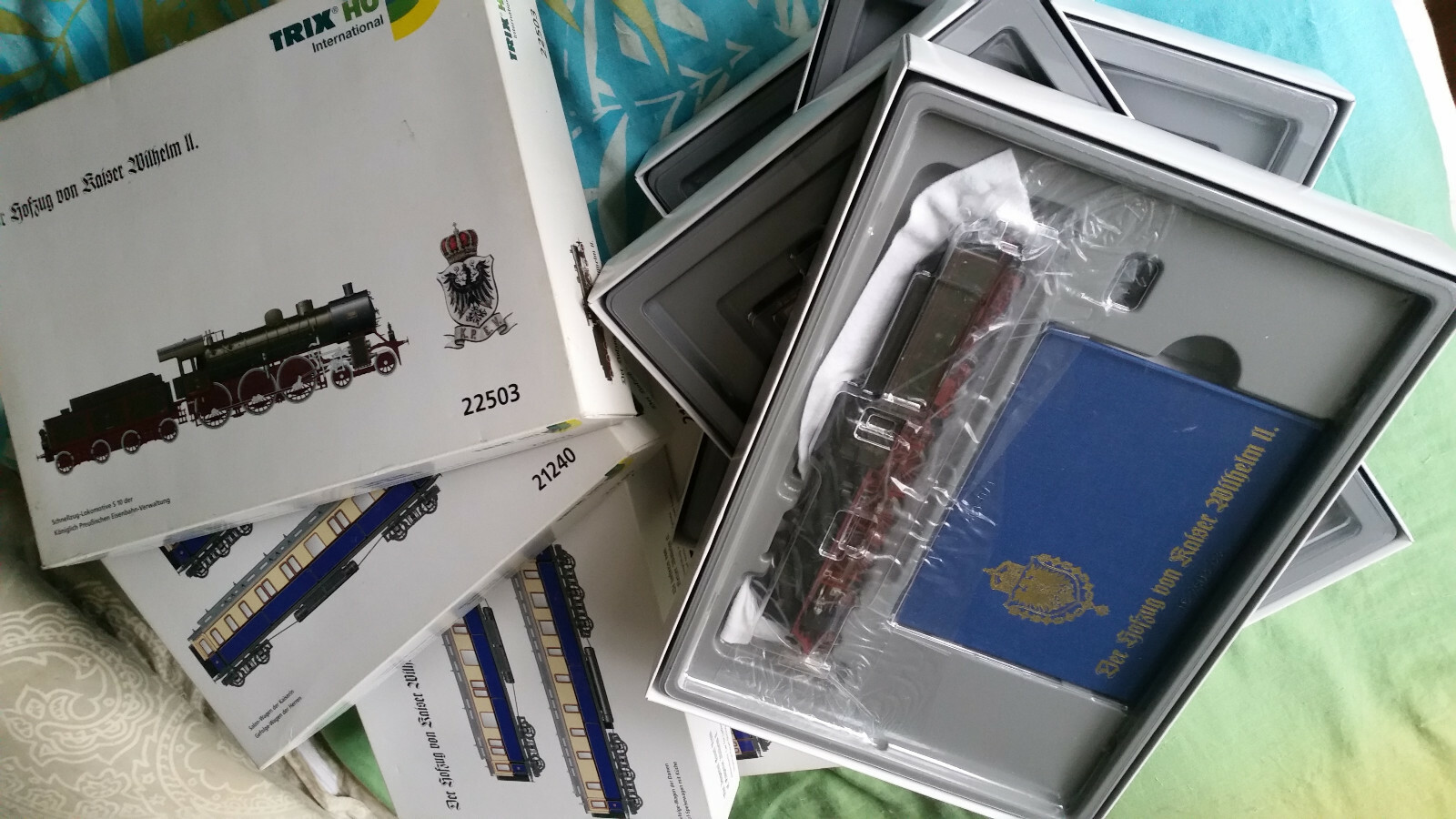 TRIX H0 22503 21240 21241 21242 HOFZUG KAISER WILHELM I Neu OVP | eBay