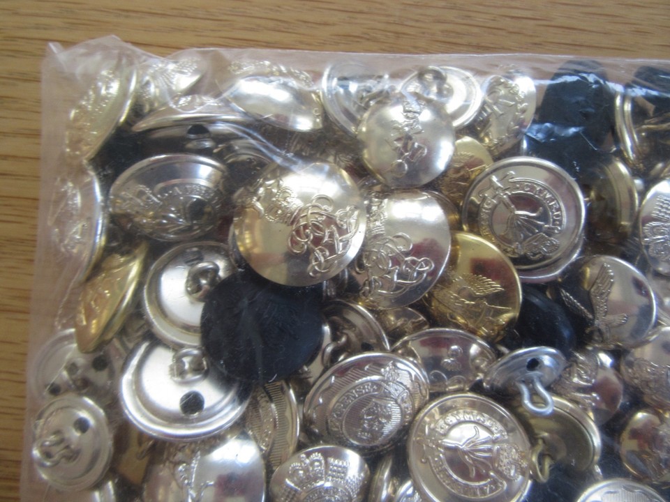 British Military Buttons. Mostly modern, Guards, Lancers, Marines etc ...
