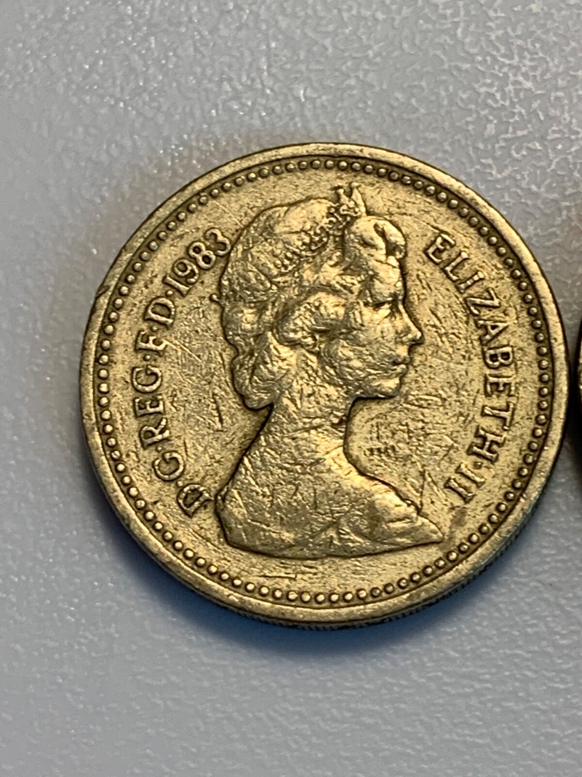 Lot of 2 1983 & 1989 1 Pound Coin DG REG FD Elizabeth II Coins (417) | eBay