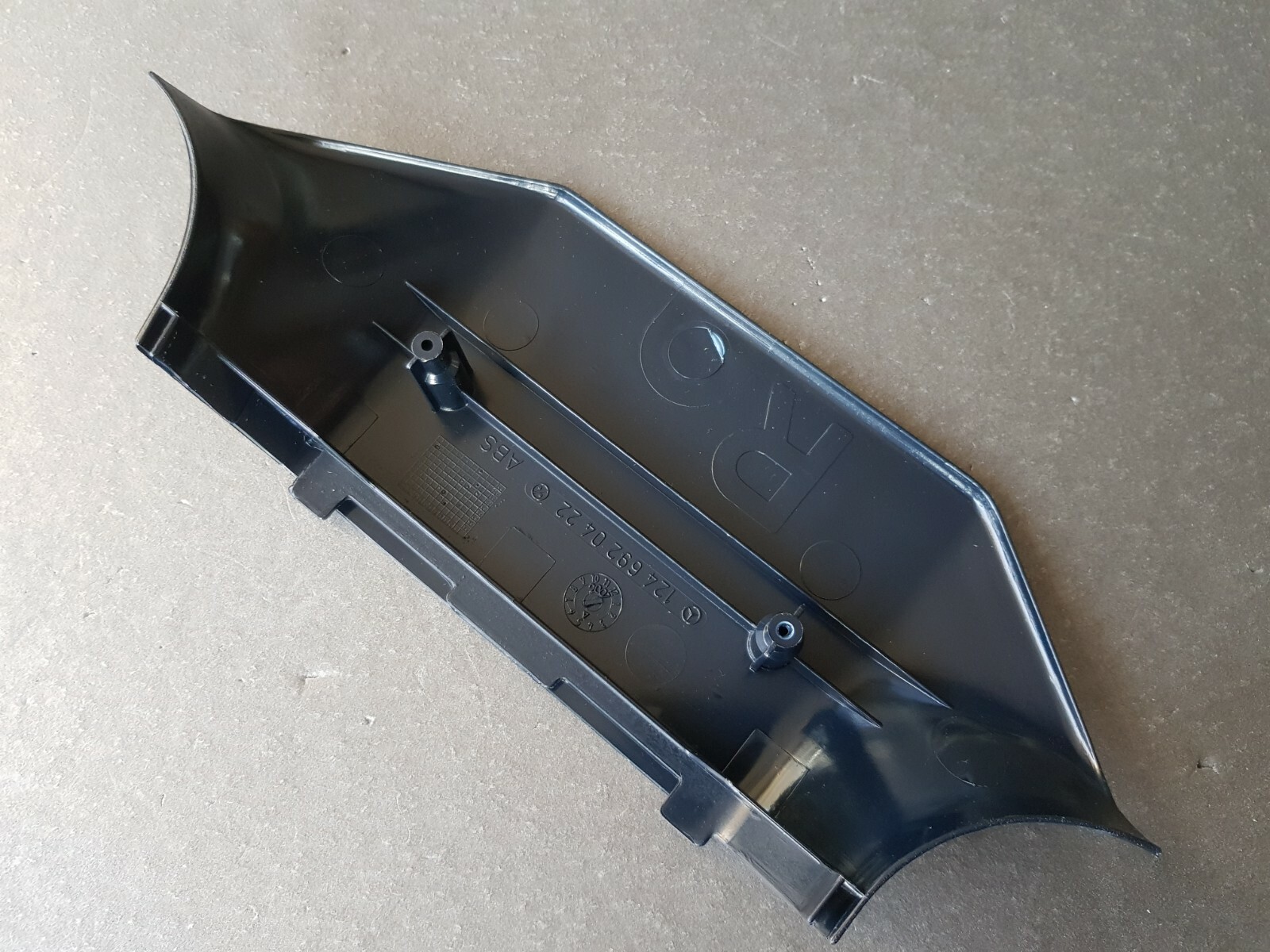 Mercedes W124 S124 B-pillar right lower Trim Covering A12469204225076 ...