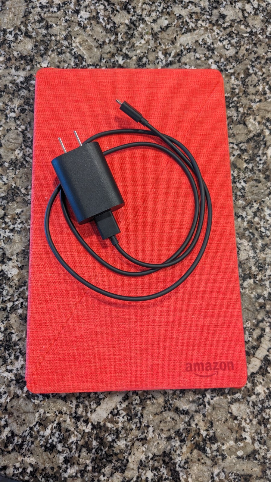 Amazon Fire HD 10 7th. Gen 64GB Wi-Fi 10.1" Tablet SL056ZE BUNDLE