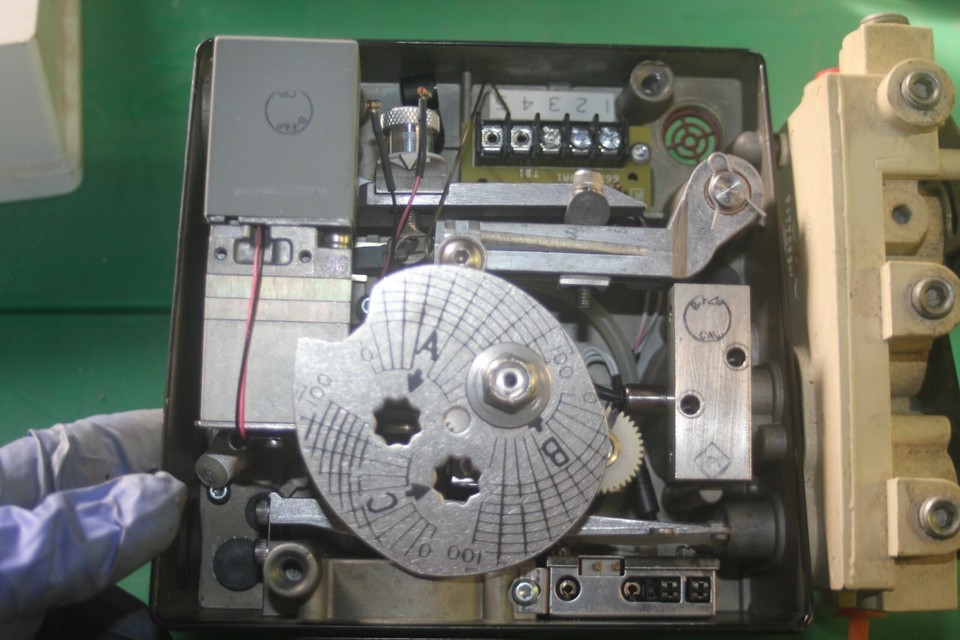 ABB Pneumatic Positioner AV2321200 | eBay