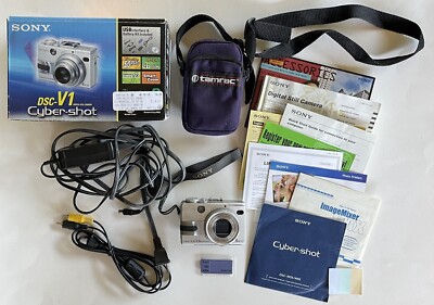 SONY Cyber-Shot Digital Camera DSC-V1 5MP 4x Zoom w TAMRAC Case Memory ...