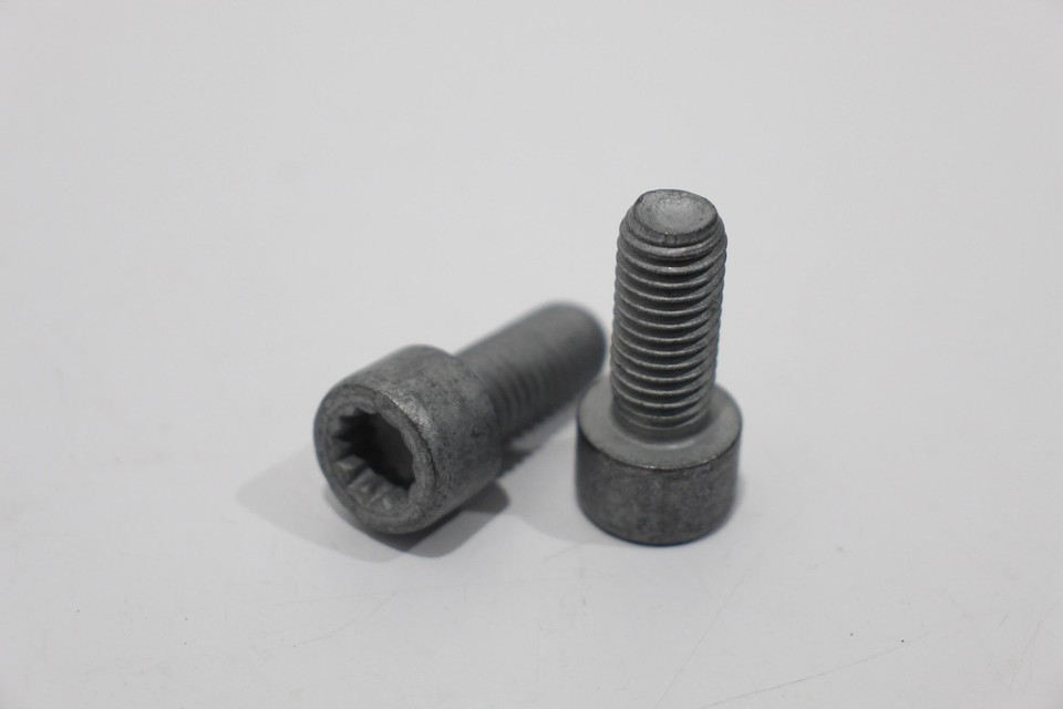 Audi A1 A3 TT Q2 Q3 2x Drive Shaft Bolts M10x23 New Genuine N90991002 ...